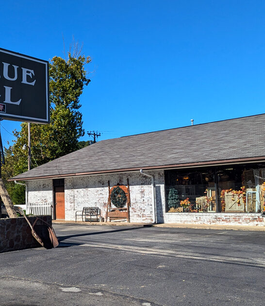 store antique treasures tennessee ftr