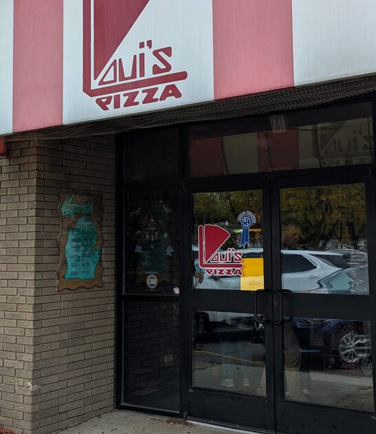 unassuming pizzerias michigan good ftr