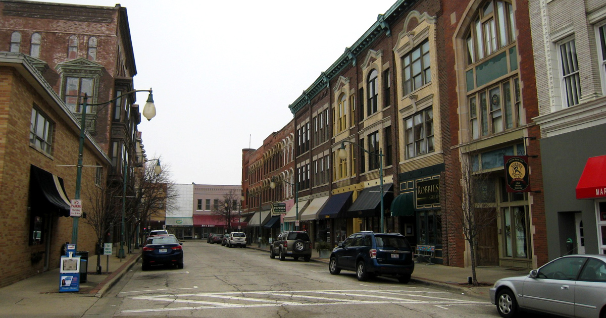 The Underrated City In Illinois Where Healthcare Costs 20% Less Than ...