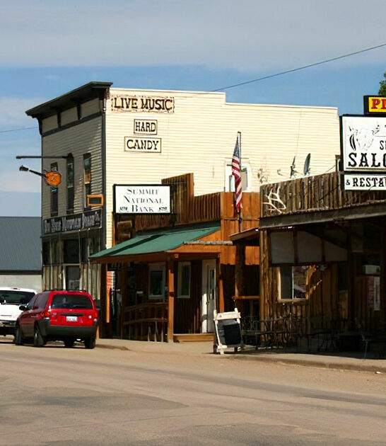 underrated small towns wyoming ftr