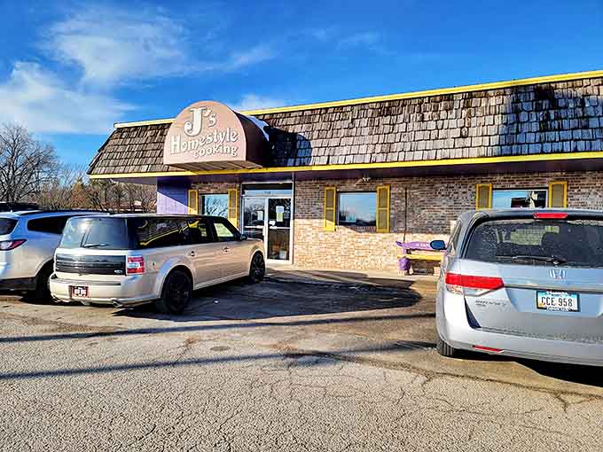 The iconic brown sign beckons hungry travelers like a lighthouse for breakfast enthusiasts. This unassuming exterior hides Cedar Falls' morning treasure.