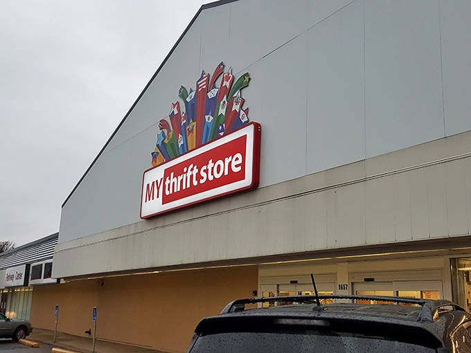 Dawn or dusk, MyThriftStore's parking lot fills with vehicles belonging to savvy Minnesotans hunting for deals that'll fill their backseat.