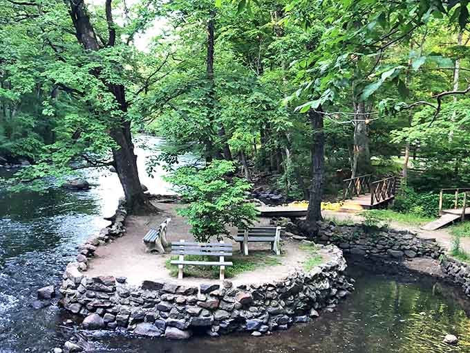Another riverside picnic area that proves New Jersey can do tranquil natural beauty just as well as those show-off states out west. The stone wall adds that perfect touch of rustic charm.