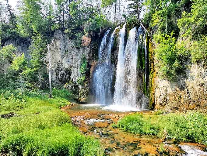 Bridal Veil Falls puts on a show that would make Broadway jealous. Nature's perfect waterfall cascades down limestone cliffs in a performance that never gets old.