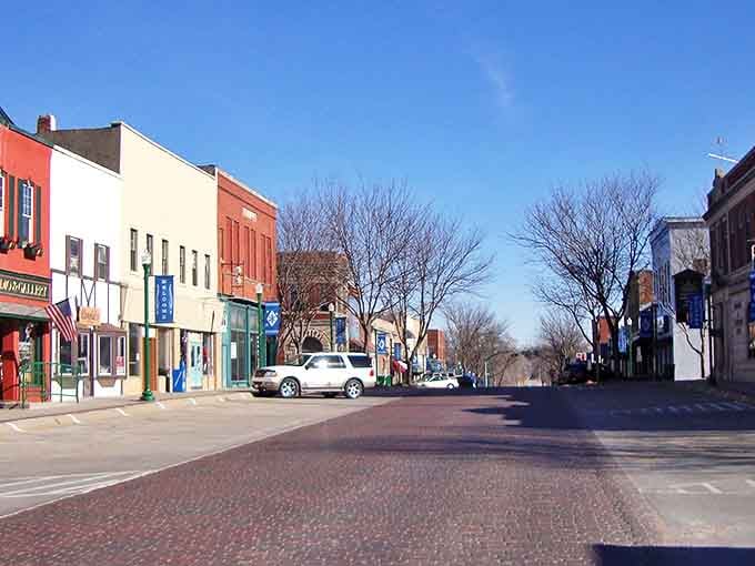 Downtown Ashland's brick-paved streets and colorful storefronts create the perfect small-town tableau &ndash; like Norman Rockwell painted a place where everyone knows your coffee order.