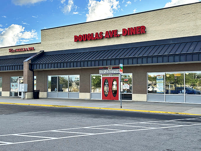 Even public transportation knows where to stop for the best breakfast in town. The bus driver probably dreams about those hash browns.
