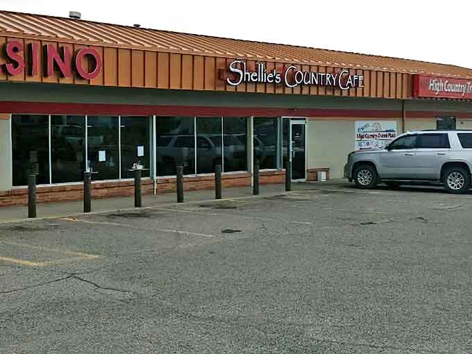 Strip mall treasure hunting at its finest! Shellie's Country Cafe proves that exceptional food often hides behind the most unassuming storefronts in Helena.
