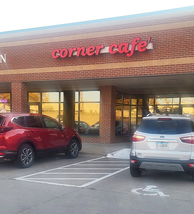 The bustling parking lot tells the real story&mdash;when both luxury SUVs and work trucks gather in harmony, you know the food transcends social boundaries.