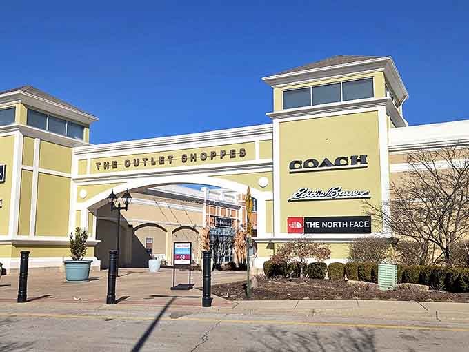 Welcome to Kentucky's premier shopping destination! Grab designer deals at Coach and The North Face right here in sunny Simpsonville.