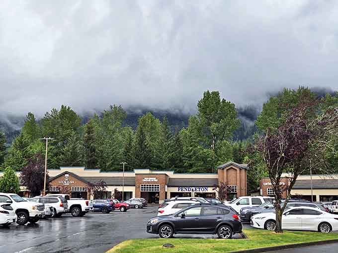 North Bend Premium Outlets showcases stunning mountain views while you shop, with lush landscaping and plenty of parking for bargain hunters.