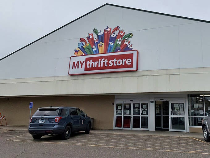 MyThriftStore's practical storefront doesn't flaunt its treasures &ndash; they're all waiting inside where your budget will stretch remarkably far.