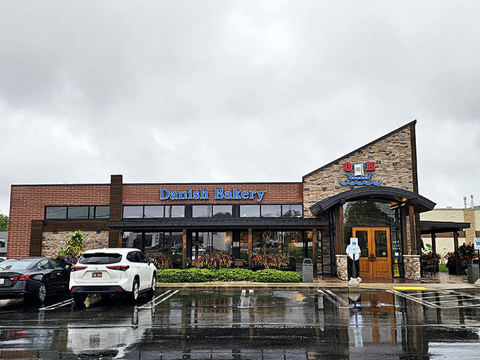 Even on a rainy day, O&H's warm glow draws kringle enthusiasts who know that weather is no match for the siren call of 36 layers of buttery Danish perfection.