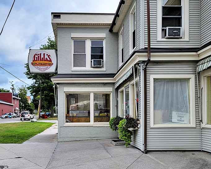 Gill's exterior welcomes hungry visitors with its vintage sign and flower boxes&mdash;architectural equivalent of "come on in, we've got sandwiches."
