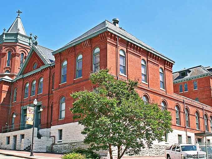 The Old Court House stands as a stately reminder of Vicksburg's historical significance&mdash;and that architectural grandeur doesn't require a Manhattan address.