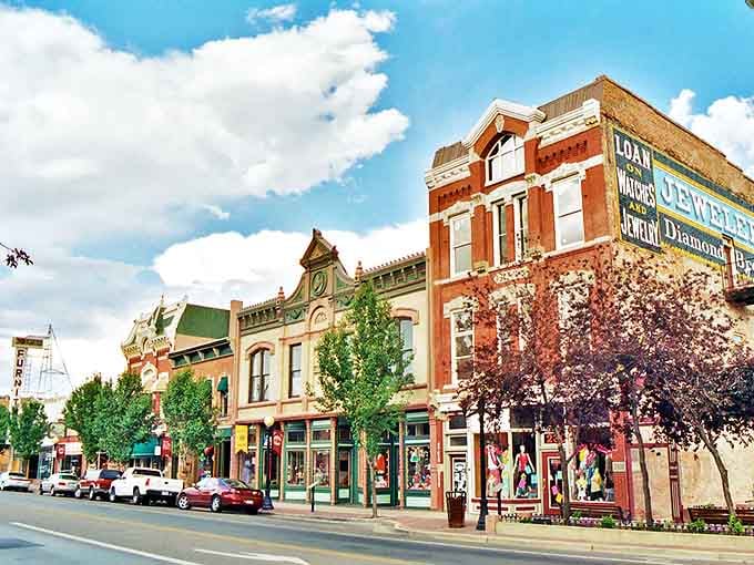 Union Avenue's charming storefronts invite you to stroll and window-shop in a district where history and local commerce dance together beautifully.