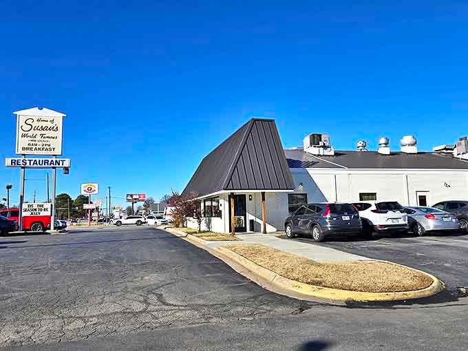 Architectural statement or practical design? Either way, Susan's distinctive profile stands out like a breakfast superhero against Springdale's blue skies, promising rescue from mundane morning meals.