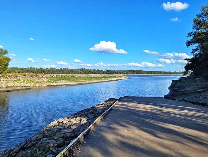 Nature&rsquo;s perfect living room, with open space and sunlight settling gently along the Mississippi River.