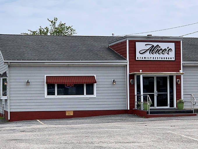 The unassuming exterior of Alice's Family Restaurant proves that culinary treasures often hide in plain sight, like Maryland's best-kept crab cake secret waiting to be discovered.