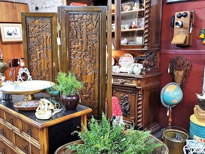 Narrow pathways between treasures create the perfect treasure hunt atmosphere. Every inch of those wooden floors has a story to tell.