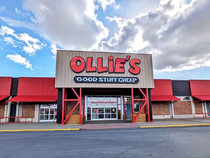 The iconic red and white storefront promises "Good Stuff Cheap" – a siren call to bargain hunters across Iowa that's impossible to resist.