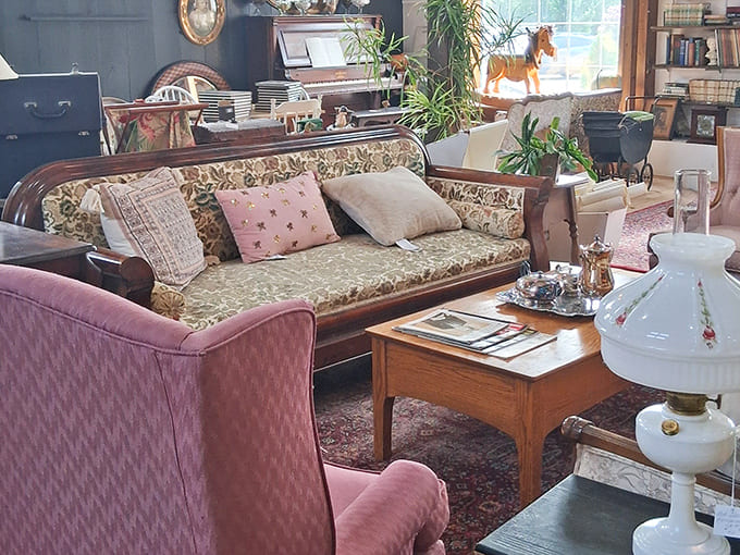 This living room setup could be straight from Grandma's house&mdash;if your grandmother had impeccable taste in vintage furniture.