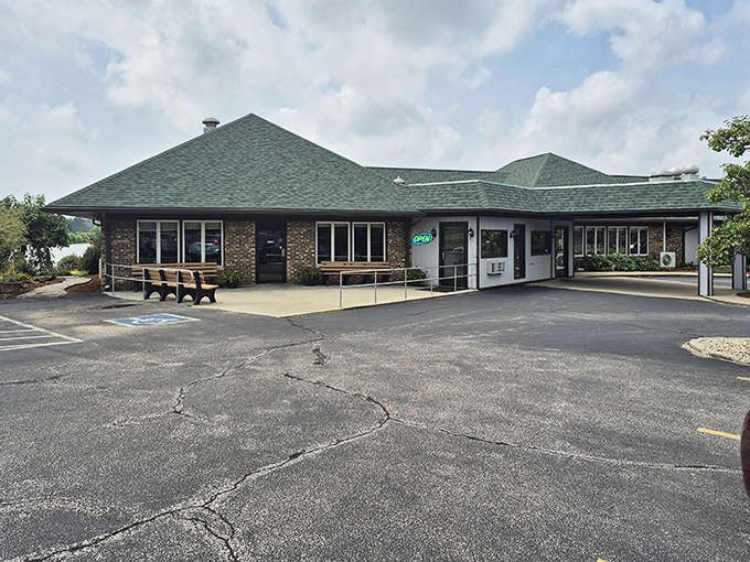 The unassuming exterior of Stoll's Lakeview Restaurant proves once again that culinary treasures often hide in plain sight.