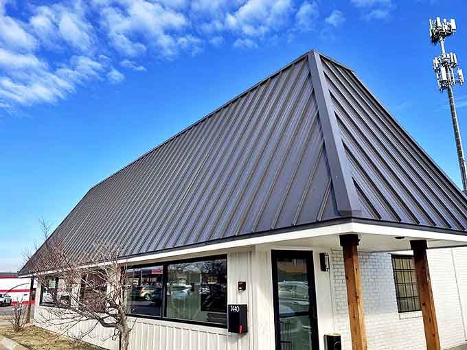 That pyramid roof isn't hiding ancient treasures &ndash; unless you count the fluffiest pancakes in Arkansas as culinary gold. Susan's distinctive A-frame stands like a breakfast beacon against the Springdale sky.