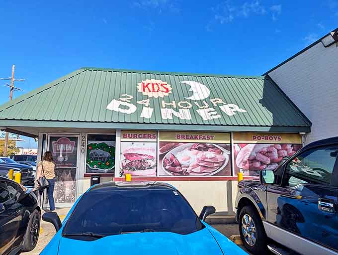 No fancy architectural flourishes needed &ndash; just a straightforward building with a straightforward mission: feed people well at any hour.