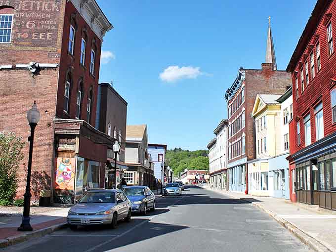 Main Street tells the story of American resilience, with its well-preserved brick facades and inviting storefronts that have witnessed generations of small-town life unfolding.
