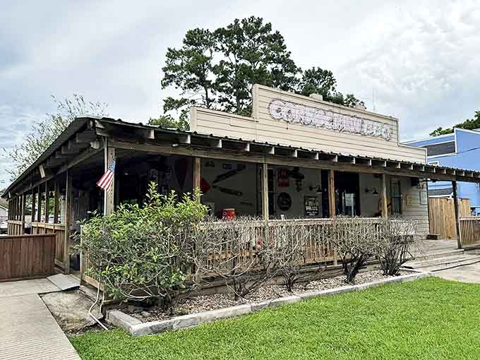 The unassuming exterior of CorkScrew BBQ hides culinary treasures within, like a poker player with four aces saying "I might have something here."