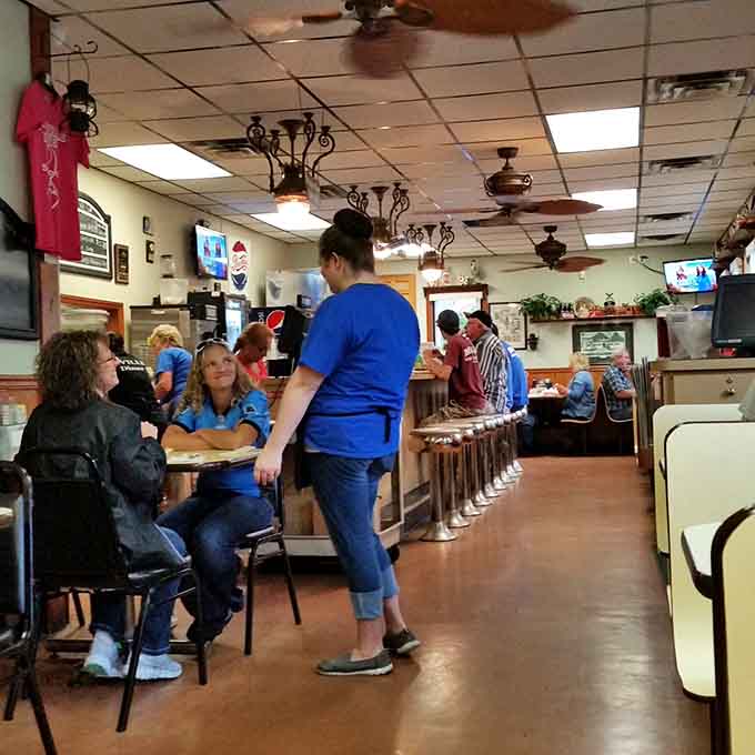 Regulars don't come here for the ambiance&mdash;they come for the food and stay for the community that forms around these simple tables.