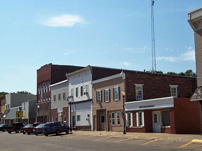 Wilton's main drag offers that quintessential small-town vibe. The kind of place where everybody knows your coffee order!