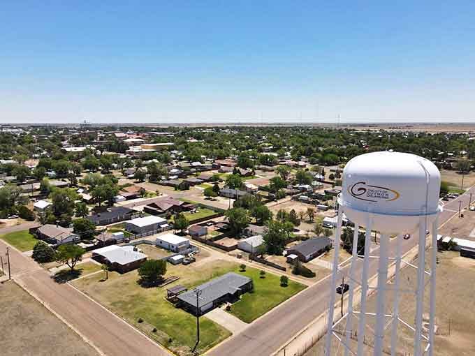 From above, Guymon reveals its perfect grid pattern&mdash;like someone took the concept of "orderly living" and turned it into an actual town!