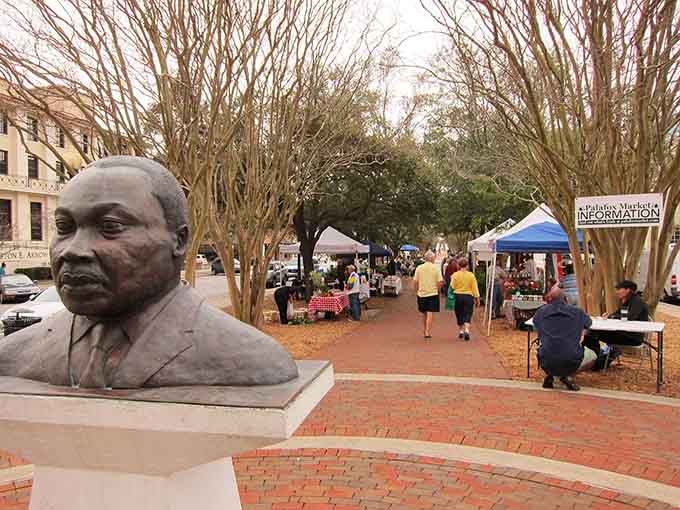 The Palafox Market brings community together around local goods, where browsing becomes an art form and conversations flow as freely as the Florida sunshine.