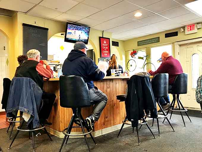 Counter seats: where solo diners become temporary members of the breakfast club. The best show in town is watching short-order magic happen.
