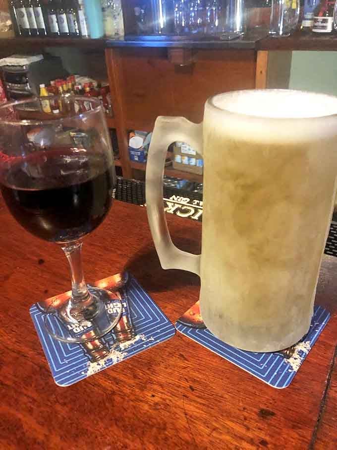 Wine for sophistication, beer for satisfaction &ndash; Hoof & Horn understands that great beverages are the perfect supporting actors to a stellar steak.