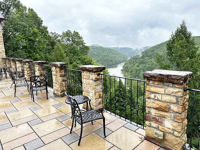 Riverside dining with a million-dollar view. These stone pillars frame Kentucky's version of oceanfront property &ndash; minus the sharks and salty aftertaste.