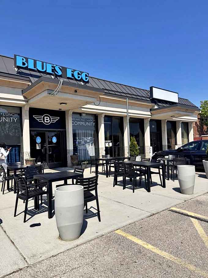 Outdoor seating for when you want your eggs with a side of vitamin D. The blue sign pops against the sky like Wisconsin's answer to the Mediterranean.