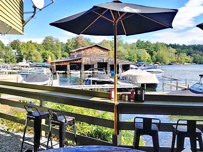 Lakeside dining with a view of bobbing boats&mdash;nature's dinner entertainment that beats any restaurant playlist.