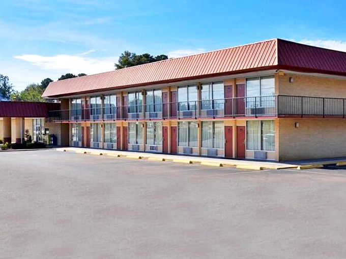 The American Inn offers no-frills lodging that's refreshingly honest&mdash;what you see is exactly what you get.