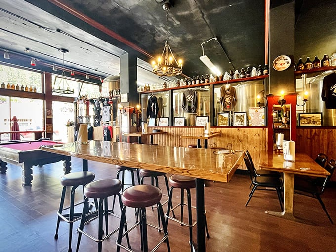 Wallace Brewing Company's tasting room invites you to pull up a stool and stay awhile. The wooden bar has likely heard more local stories than any history book.
