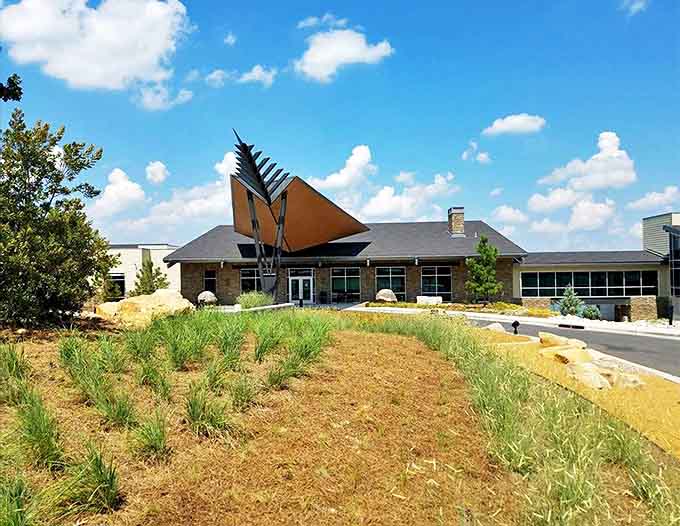 The new Lake Murray Lodge looks like it's ready for its architectural magazine close-up while still saying "come on in, folks."
