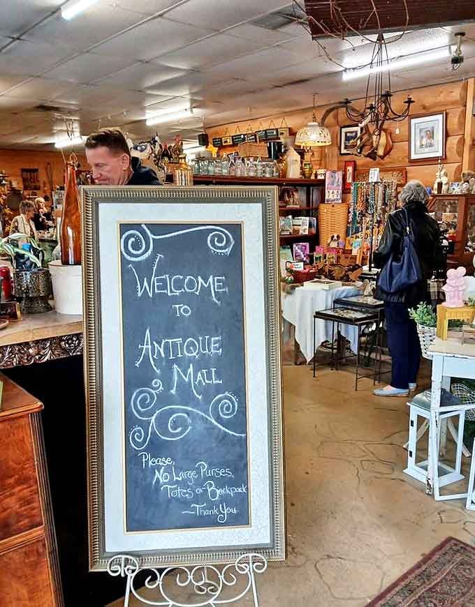 A welcome sign that politely asks you to leave large bags behind. In a place where treasures are fragile, it's the vintage version of "look with your eyes, not your hands."