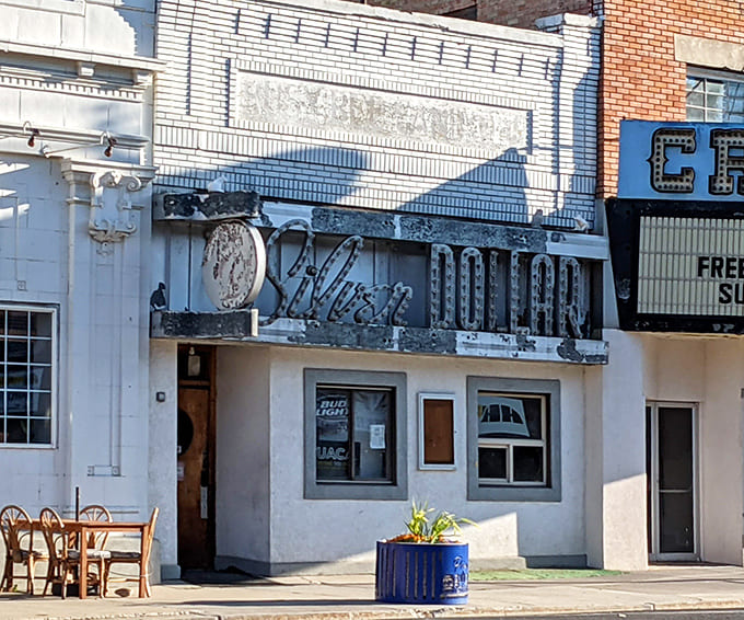 The Silver Dollar Sports Club offers retirees a place to socialize and stay active – proving Price isn't just affordable, it's enjoyable.