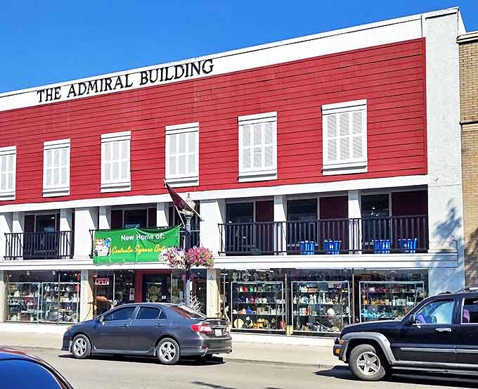 The Admiral Building houses Centralia Square Antiques, where the red fa&ccedil;ade signals the retail adventure waiting inside for those who appreciate history's trinkets.