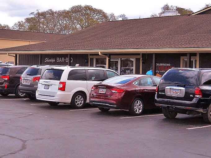 A packed parking lot is the Michelin star of small-town restaurants &ndash; no critic's opinion matters more than these loyal customers.