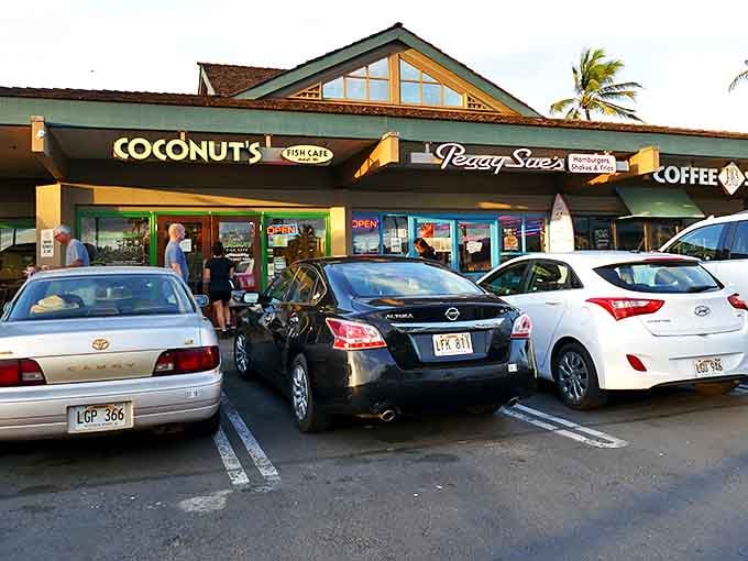 Even the parking lot has that "you've arrived somewhere special" energy. Cars huddle together like eager diners waiting for their fish taco fix.