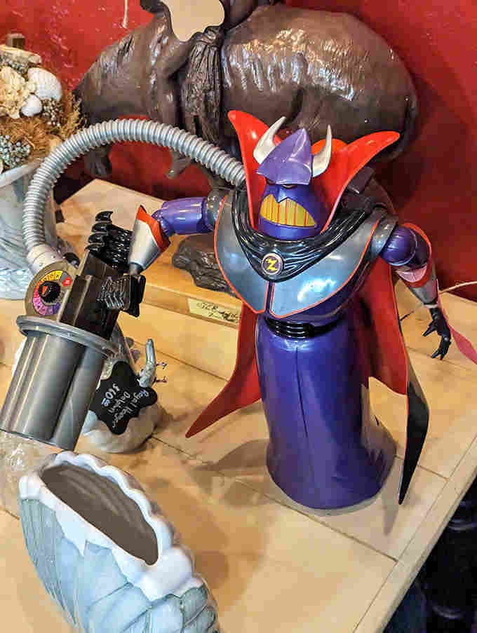 Danger, Will Robinson! This vintage robot toy looks ready to protect your bookshelf from invading dust bunnies and boring conversation.