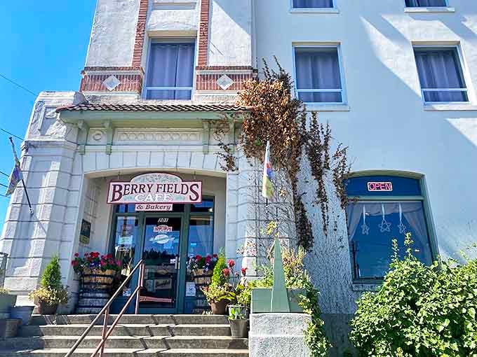 Berry Fields Cafe welcomes hungry visitors with flower baskets and the promise of homestyle cooking that makes fast food seem like a sad compromise.
