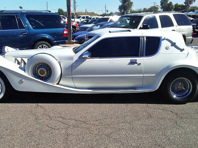 Even the parking lot holds surprises &ndash; like this classic car that looks ready for a Hollywood movie set rather than a shopping trip.